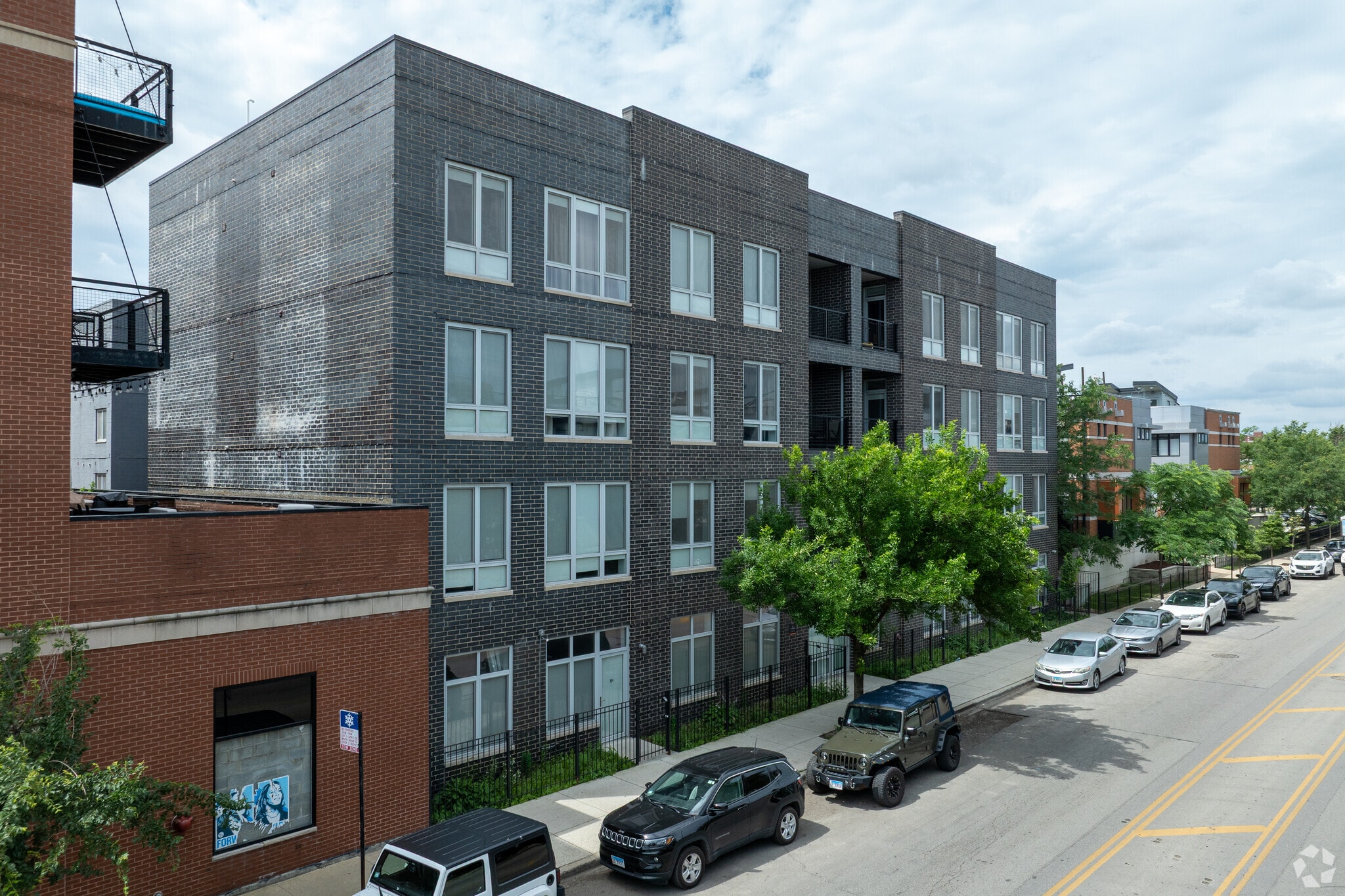 The Meridian - 2217 W Madison St Chicago, IL 60612 | Apartments.com