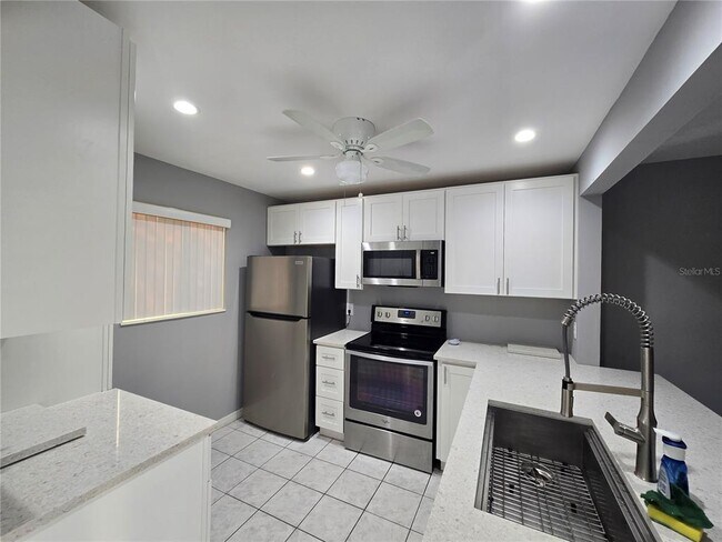 3504 S Beneva Rd Unit 203, Sarasota, FL 34232 - Condo for Rent in ...