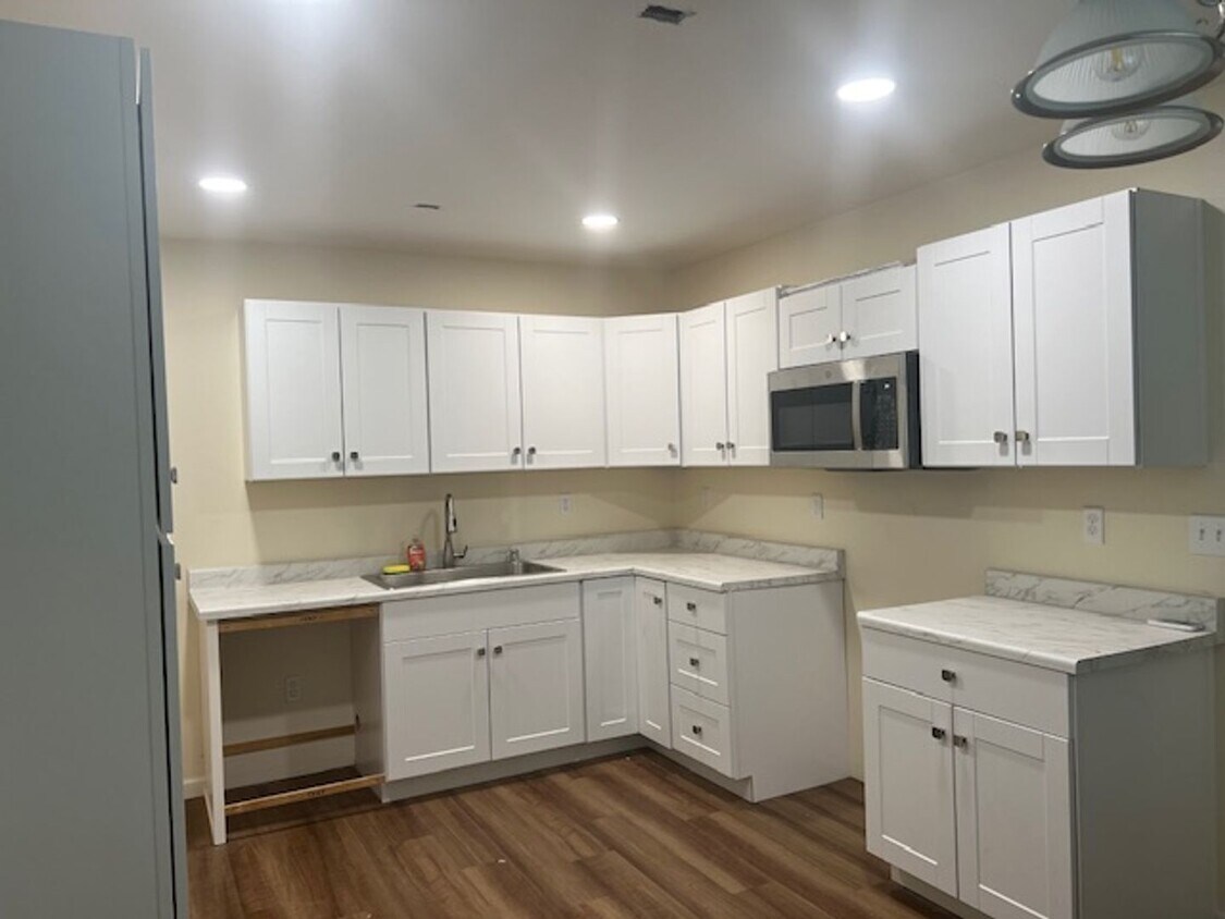 3601 Echo Rd Unit 3607 Echo Road, Redding, CA 96002 - Room for Rent in ...