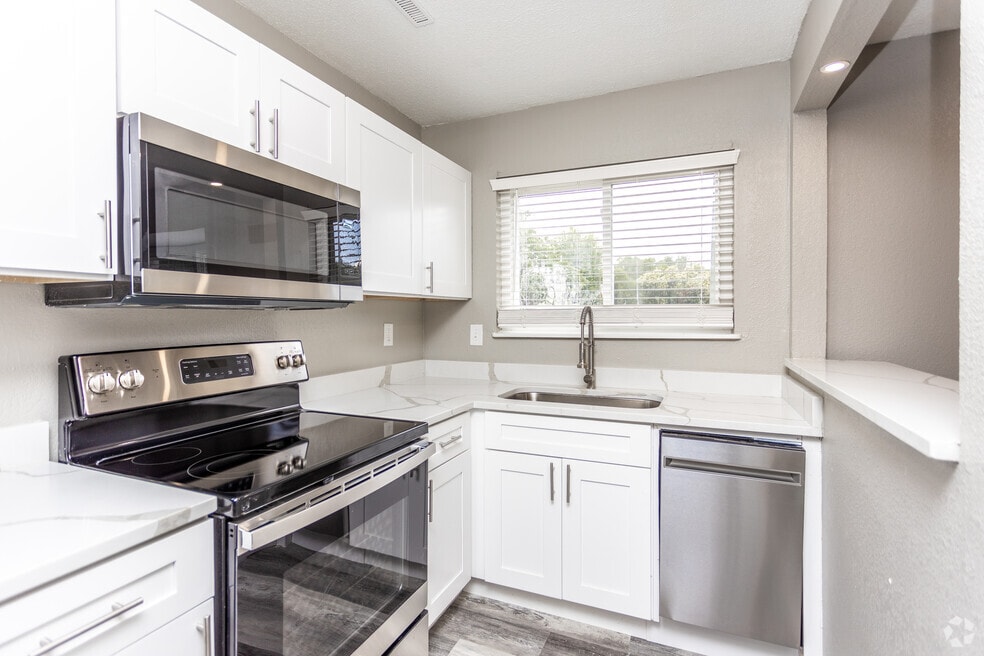 Apartments for Rent in East Moline IL - 437 Rentals | Apartments.com