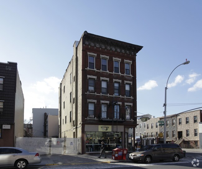 566 Lorimer St, Brooklyn, NY 11211 Apartments - Brooklyn, NY ...