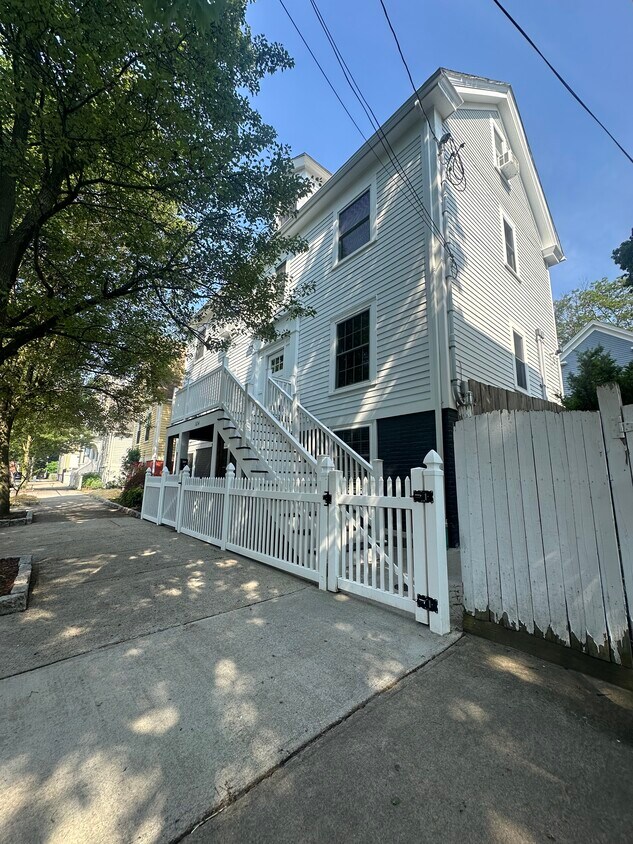 104 John St Unit 1, Providence, RI 02906 - Providence, RI, 02906 ...