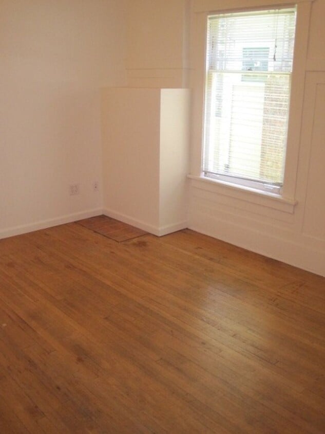 5043 18th Ave Ne Unit 2-C, Seattle, WA 98105 - Room for Rent in Seattle ...