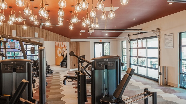 The Quarters Starkville - 450 Campus Trail Starkville, MS 39759 ...