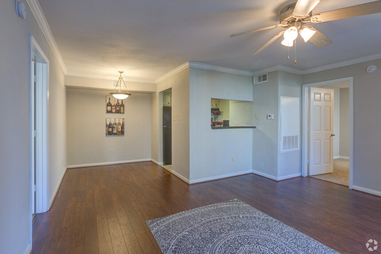 11655 Briar Forest Dr Houston Tx 77077