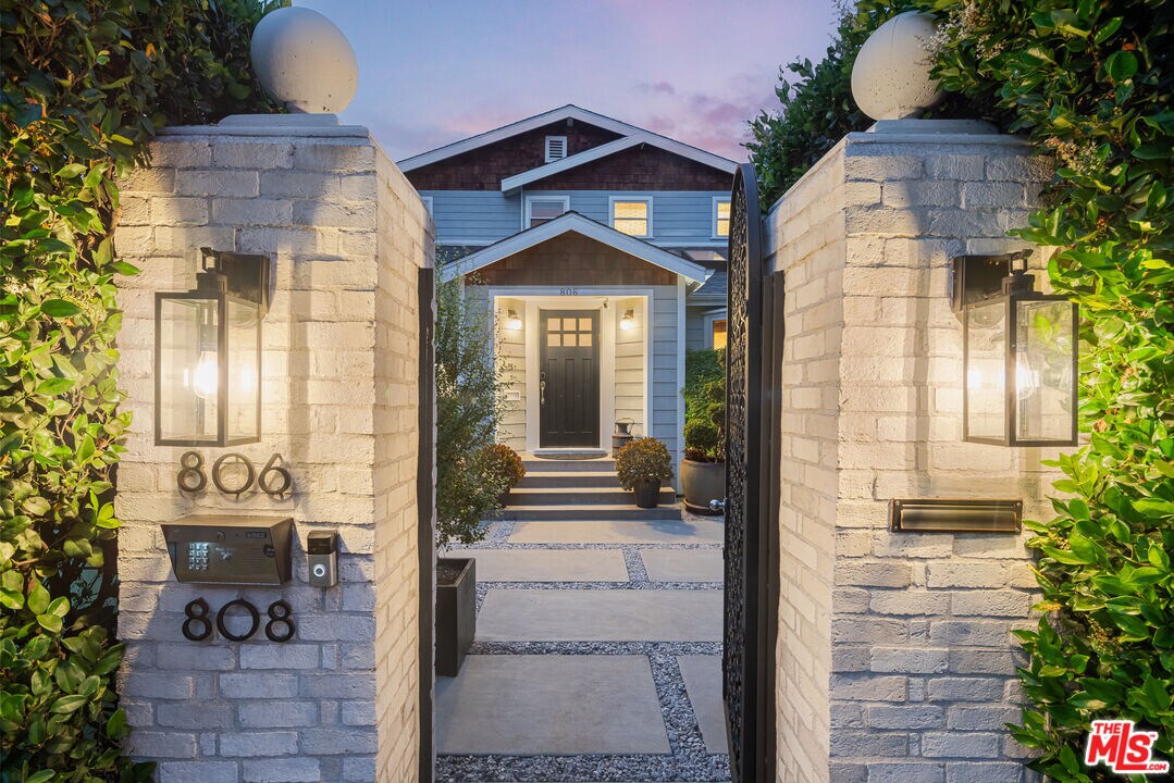 806 N Crescent Heights Blvd, Los Angeles, CA 90046 - House Rental in ...