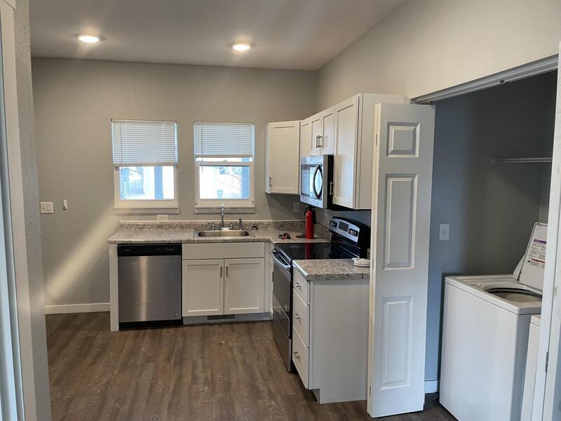 1638 B Ave NE Unit 1, Cedar Rapids, IA 52402 - Condo for Rent in Cedar Rapids, IA | Apartments.com