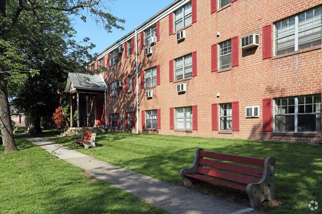 Covered Bridge Apartments - 123 S 2nd St Perkasie, PA - Apartments for ...