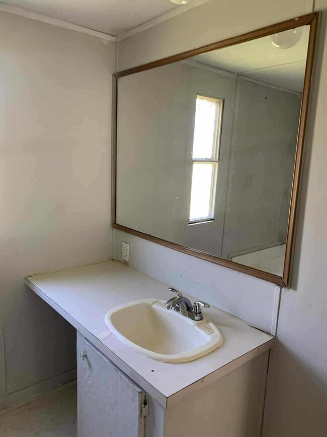 248 Jolly Roger Dr, Lexington, NC 27295 - House Rental in Lexington, NC ...