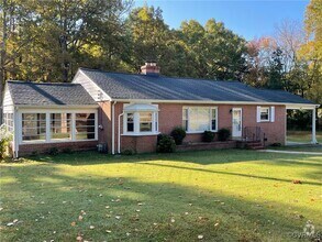 Overhill Farms Apartments for Rent with Hardwood Floors - Glen Allen ...