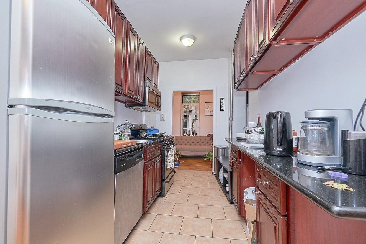 358 W 127th St Unit 1-W, New York, NY 10027 - Room for Rent in New York ...