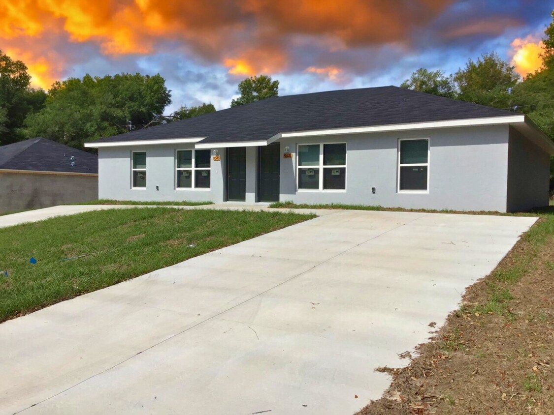 9023 N Travis Dr, Citrus Springs, FL 34434 - Room for Rent in Citrus ...