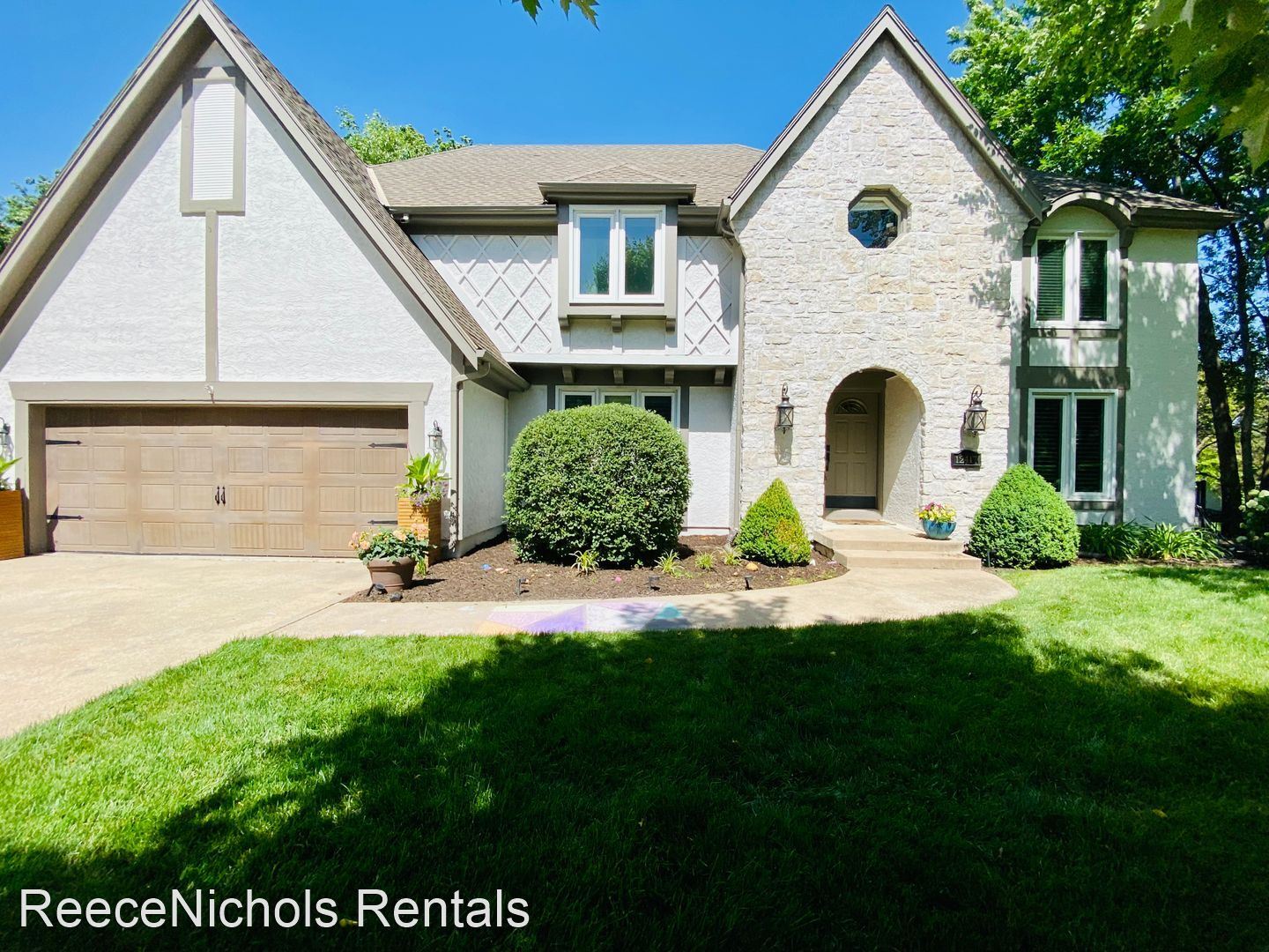 12417 Sagamore Rd, Leawood, KS 66209 - House Rental in Leawood, KS ...