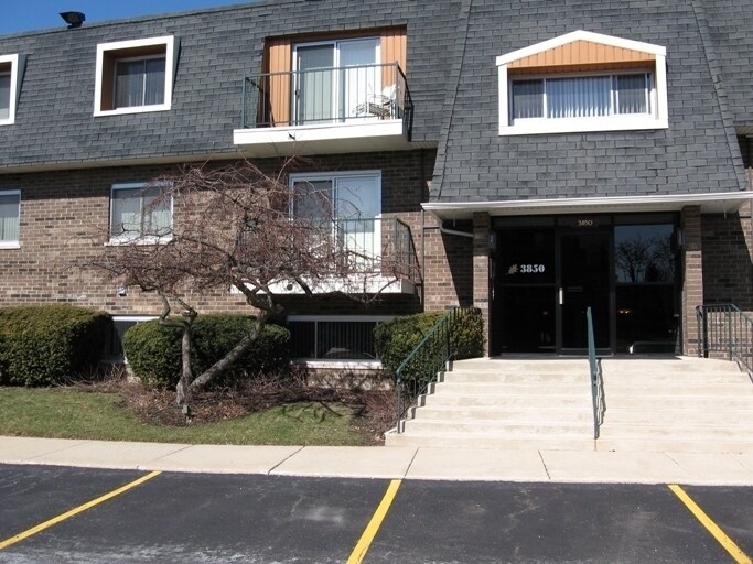 3850 S Parkway Dr Unit 2A, Northbrook, IL 60062 - Condo for Rent in ...