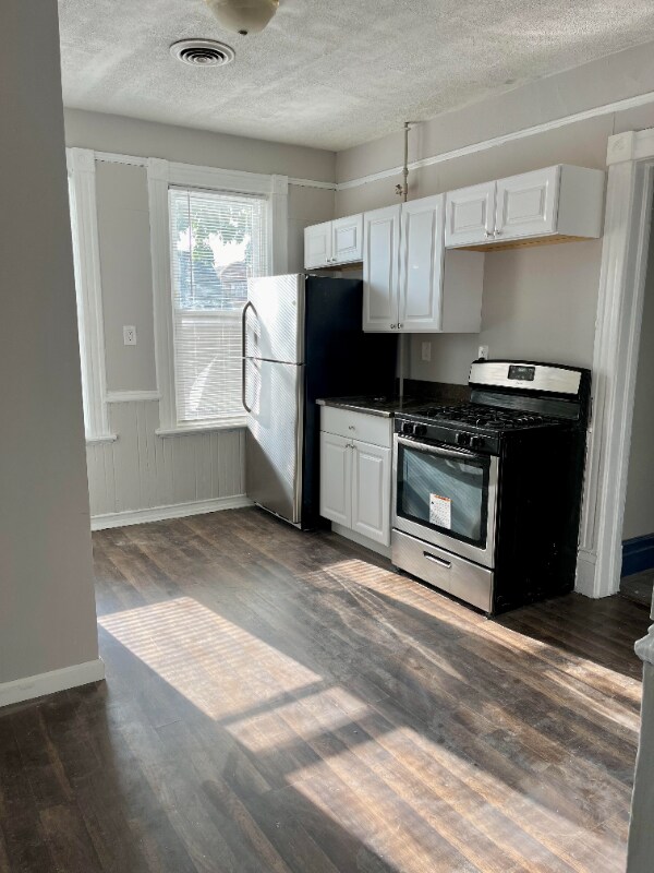 2203 S 5Th Pl Unit 2203B, Milwaukee, WI 53207 | Apartments.com