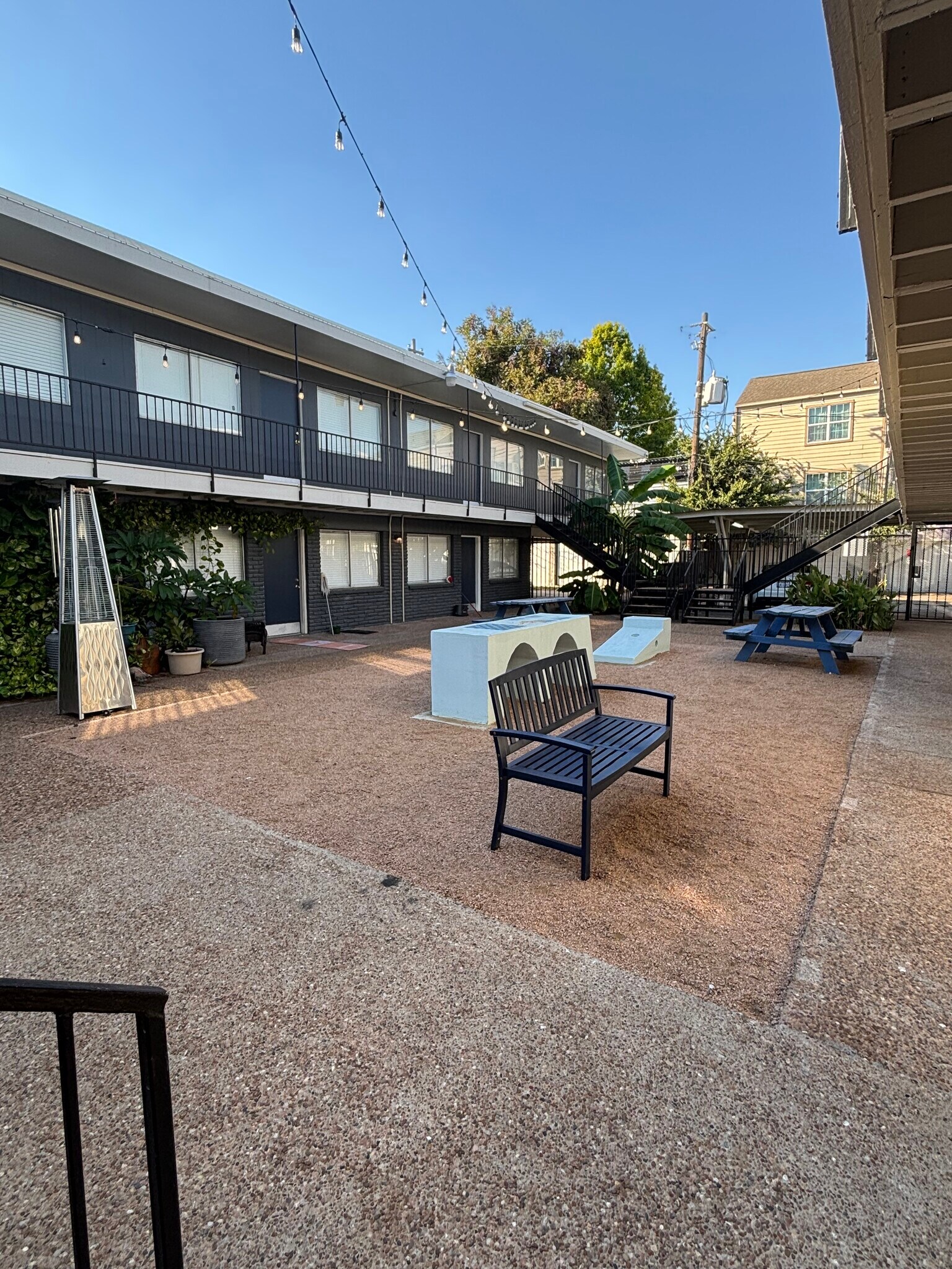 Avondale Apartments - 101 Avondale St Houston, TX 77006 | Apartments.com