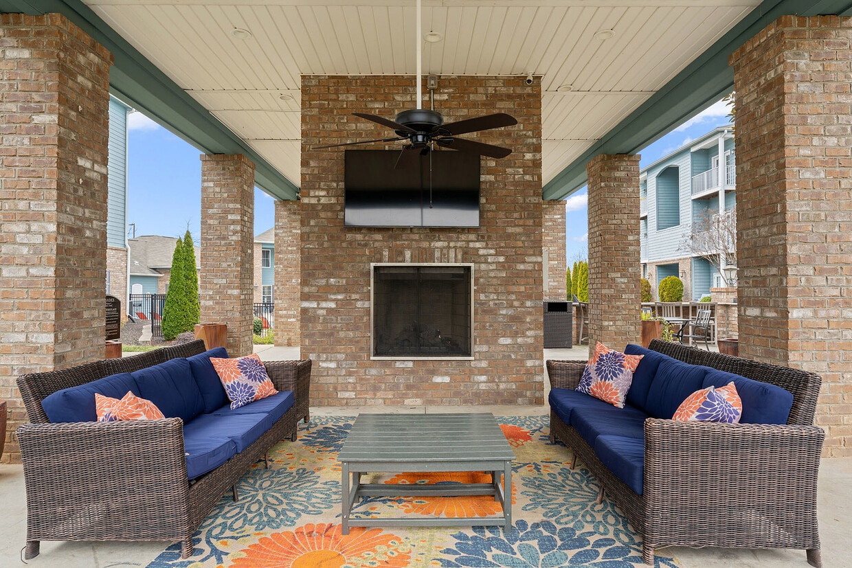 Ardmore Springs - 14001 Ardmore Spring Cir Greenville, SC 29615 ...
