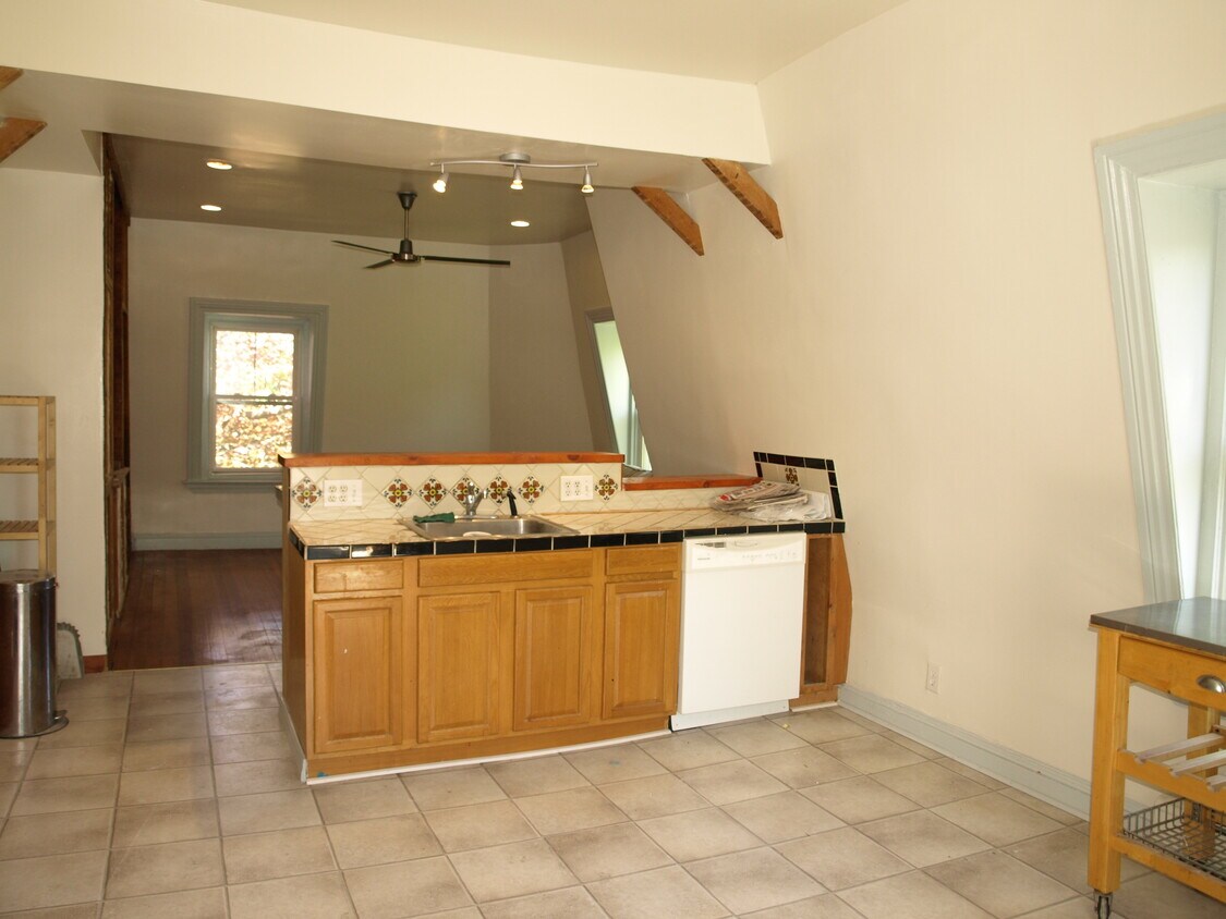 30 Princeton Ave Unit 4, Providence, RI 02907 - 30 Princeton Ave ...