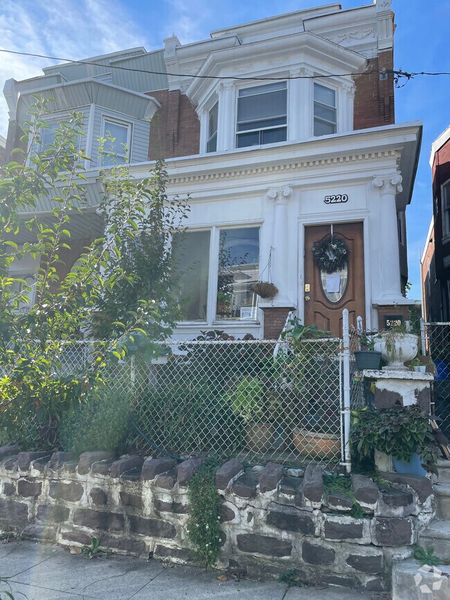 Angora Apartments for Rent with Wheelchair Access - Philadelphia, PA ...