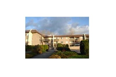 Harron Place Apartments Appartements - 12128 222nd St Maple Ridge, BC ...