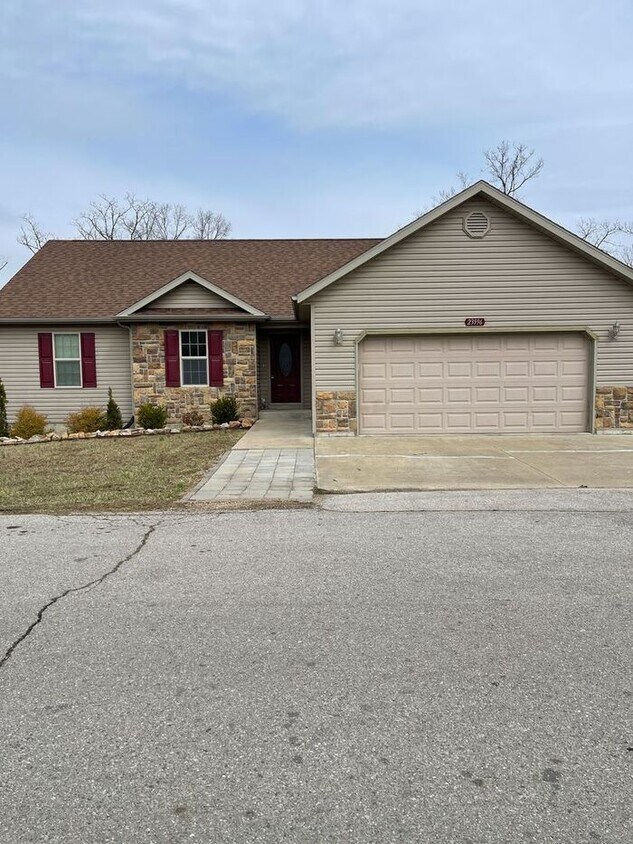 23596 Restore Rd, Waynesville, MO 65583 - House Rental in Waynesville ...