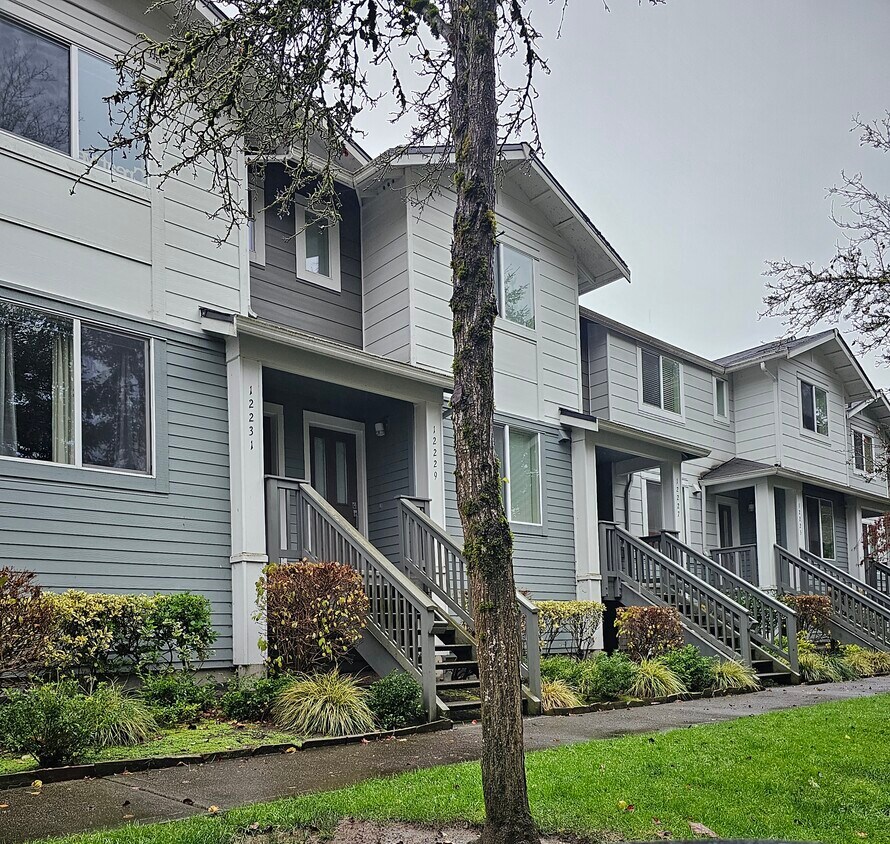 12231 NE 109th Pl, Kirkland, WA 98033 - Townhome Rentals in Kirkland WA ...