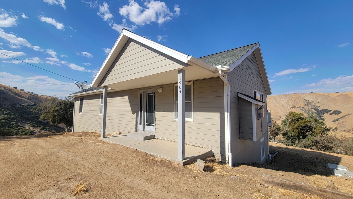 1940 Ridge Rte Dr, Lebec, CA 93243 - House Rental in Lebec, CA ...