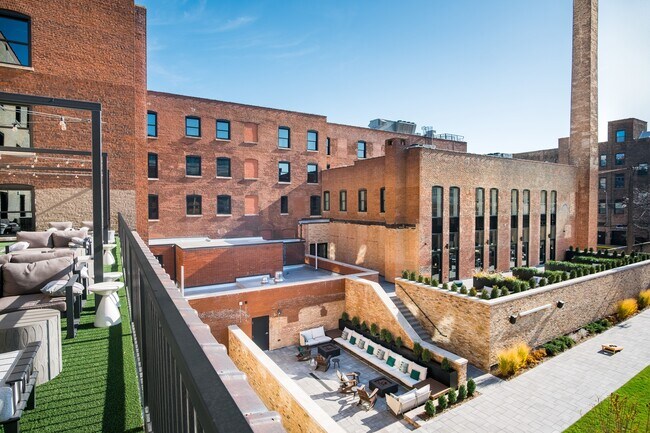 The Duncan Apartments - 1515 W Monroe St Chicago, IL | Apartments.com