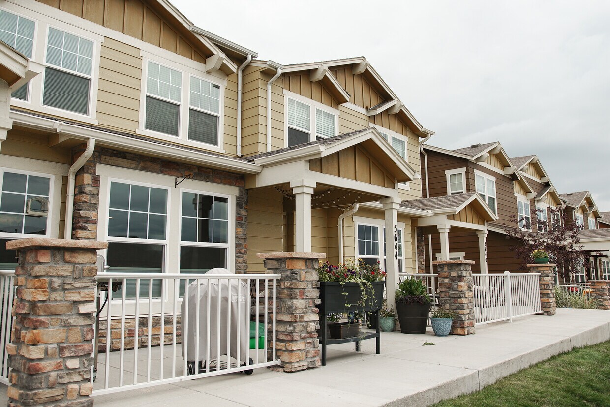 5644 Shamrock Hts, Colorado Springs, CO 80923 - Townhome Rentals in ...