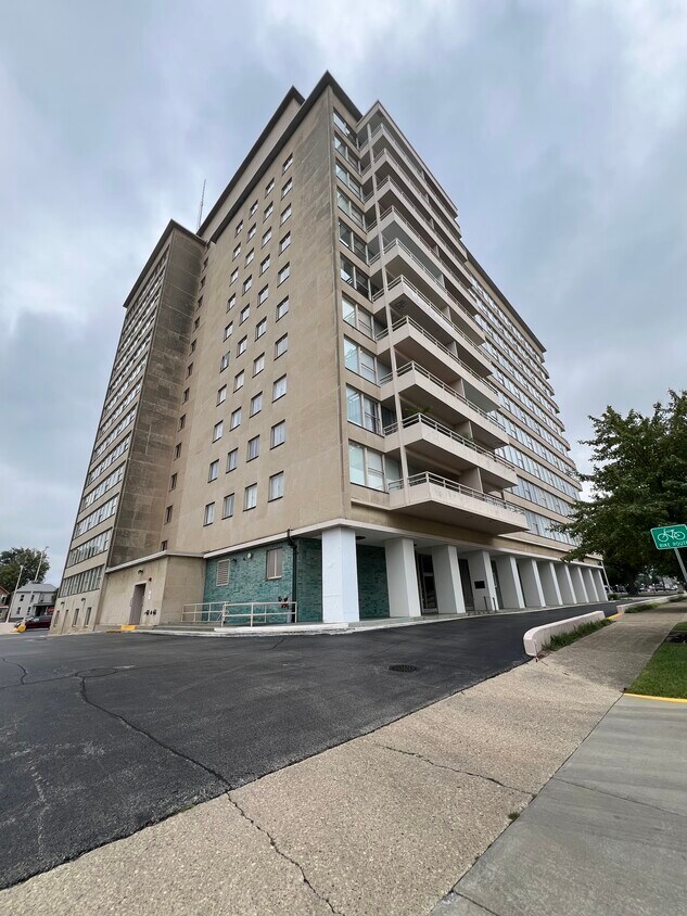 718 S 7th St Unit 908, Springfield, IL 62703 - Condo for Rent in ...