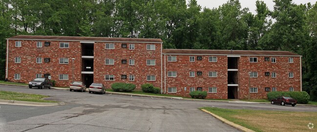 Tripoli Landing - Apartments in Triangle, VA | Apartments.com