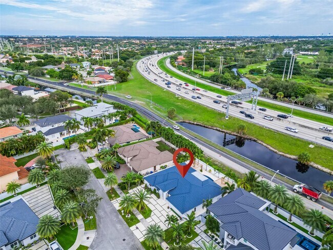 16231 NW 77th Pl, Hialeah, FL 33016 - House Rental in Hialeah, FL ...