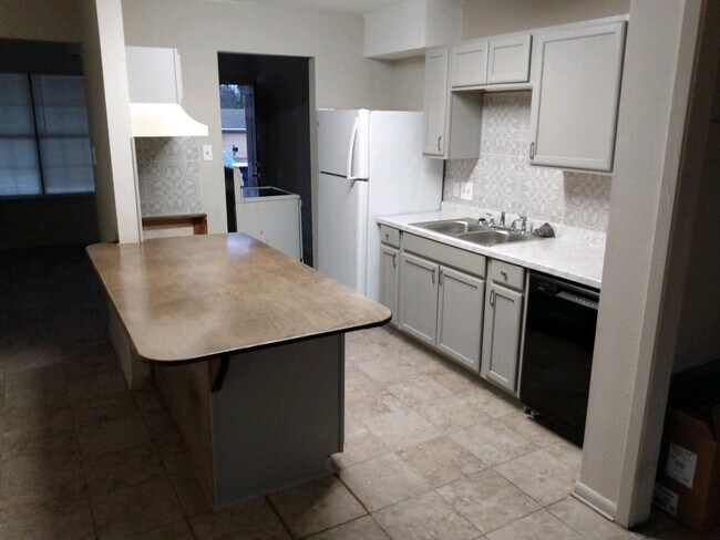 1212 S 1st St, Cabot, AR 72023 - Townhome Rentals in Cabot AR ...