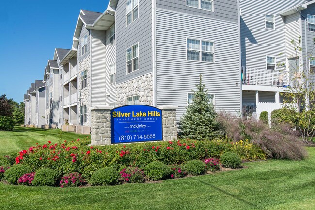 Silver Lake Hills Apartments - Fenton, MI | Apartments.com