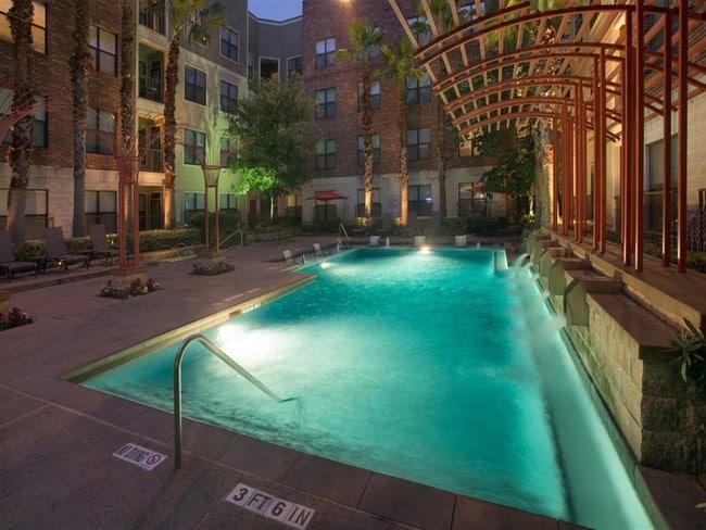 The Core Rentals in Houston at 3990 Washington Ave Houston, TX ...