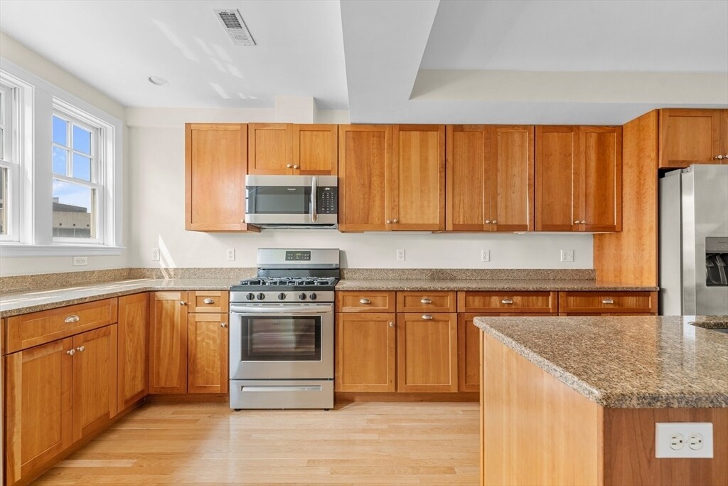 32 Elmer St Unit 1, Cambridge, MA 02138 - 32 Elmer St Cambridge, MA ...