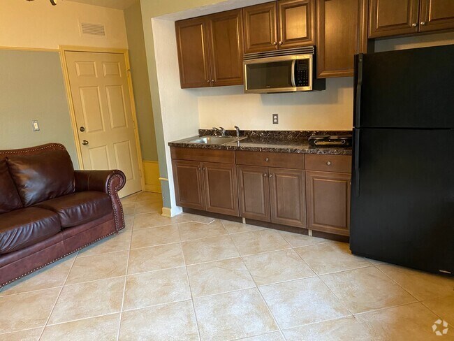 Renaissance Ranches Apartments for Rent with Hardwood Floors - Miami ...