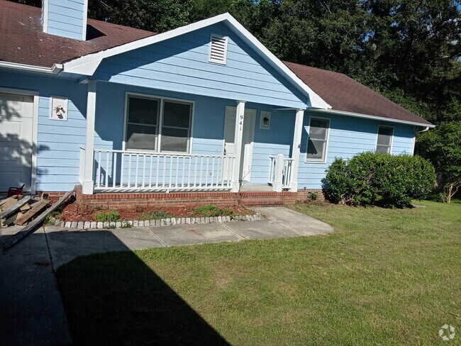 Lake Rim Estate Apartments for Rent with Parking - Fayetteville, NC - 1 ...