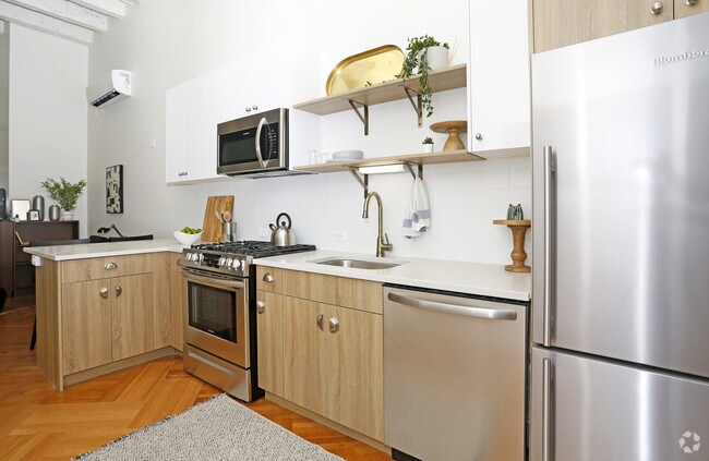 The Alfred - Apartments in Chicago, IL | Apartments.com