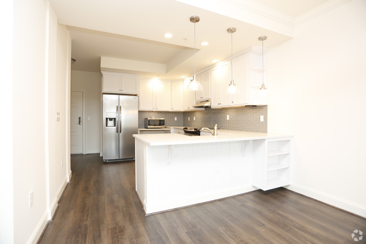 Merchants Square Residences - 9010 Old Battlefield Blvd Spotsylvania ...