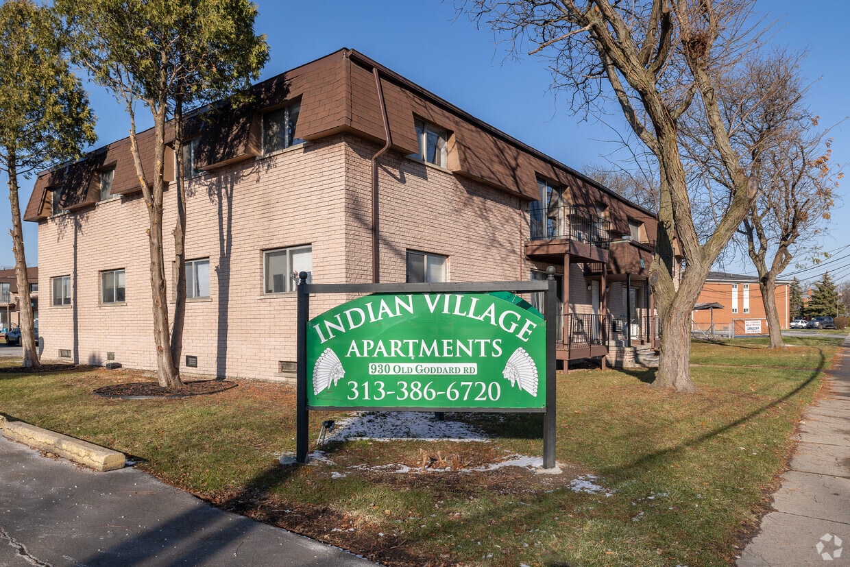 Indian Village Apartments 930 Goddard Rd Lincoln Park Mi 48146