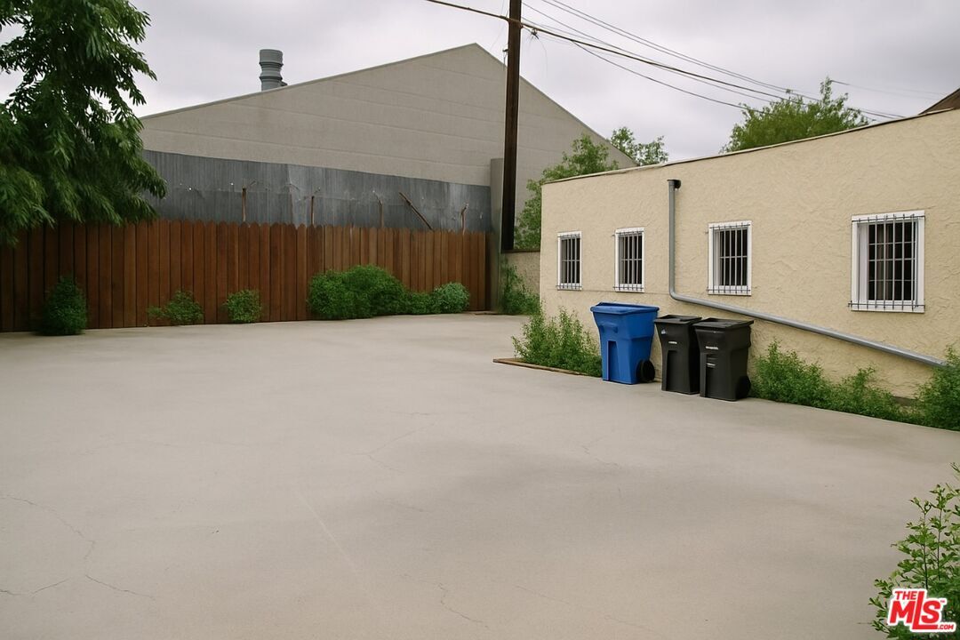 6946 Simpson Ave, Los Angeles, CA 91605 - House Rental in Los Angeles, CA | Apartments.com