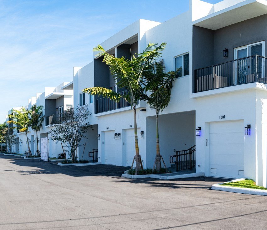 Pearl at Pompano Beach Townhomes for Rent - Pompano Beach, FL ...