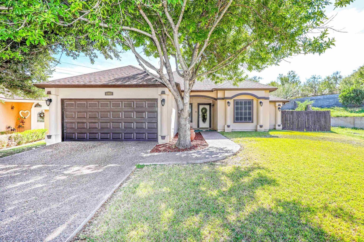 8902 Siller Loop, Laredo, TX 78045 - House Rental in Laredo, TX ...