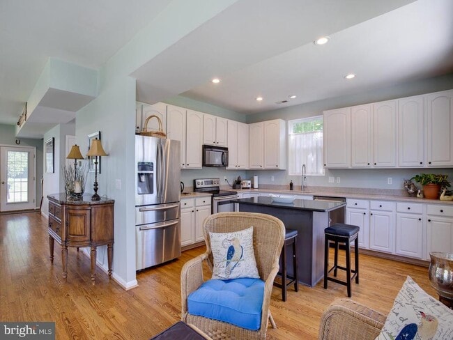 6045 Drum Point Rd, Deale, MD 20751 - House Rental in Deale, MD ...
