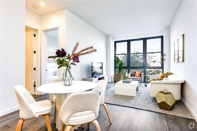 East 6th Street District Apartments for Rent with High Ceilings ...