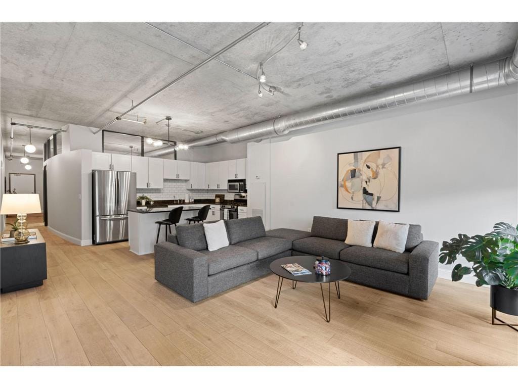 720 N 4th St Unit 213, Minneapolis, MN 55401 - Room for Rent in ...