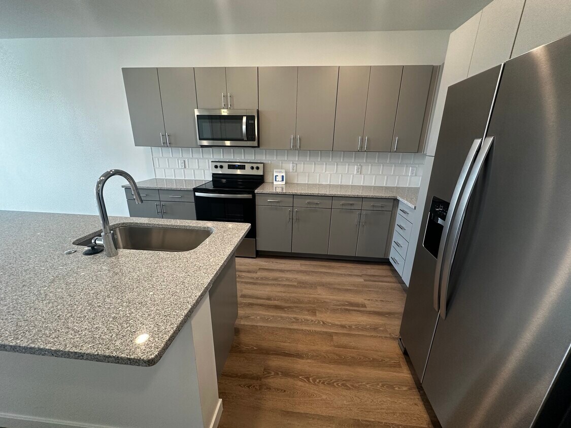 920 Spectrum Loop Unit 12, Colorado Springs, CO 80921 - 920 Spectrum ...