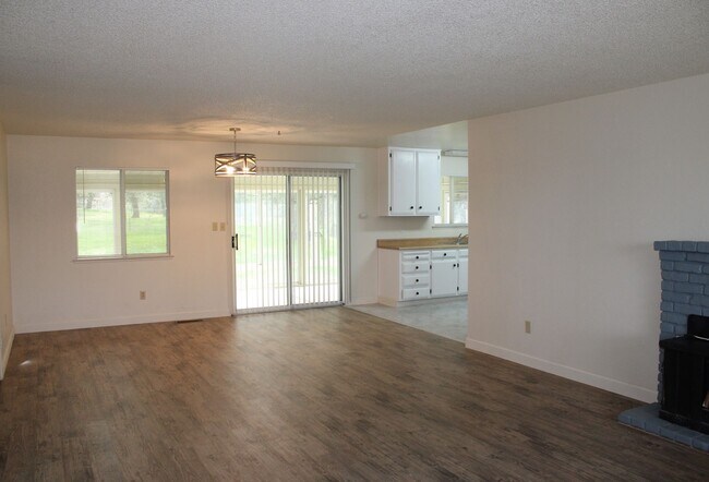 4930 Wise Rd, Lincoln, CA 95648 - House Rental in Lincoln, CA ...
