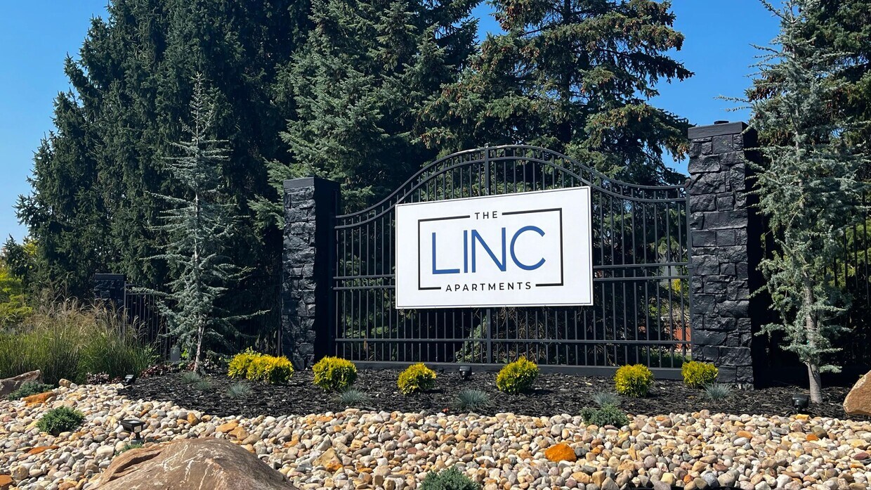 The LINC - Apartments in Urbana, IL | Apartments.com